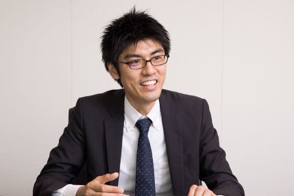 製薬業界を取り巻く環境の変化をつかみ 先進機能を先取りする提案から生まれた「革新」とは？